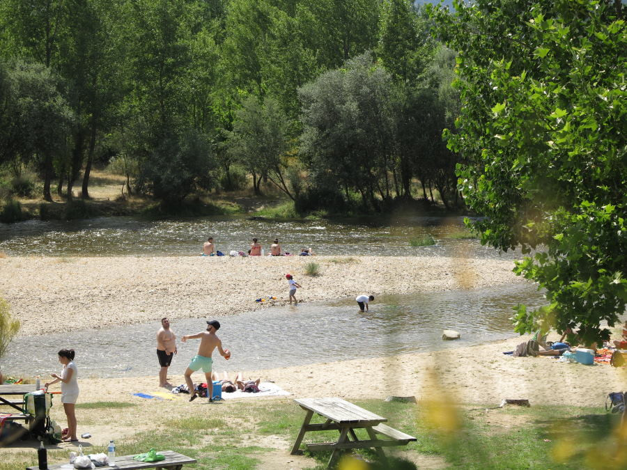 Las mejores playas y piscinas (¡sin cloro!) de Madrid (I) | Planeta ...