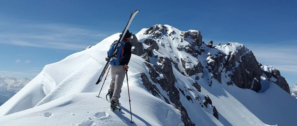 Seis deportes de invierno raros y a tope de adrenalina | Planeta Aventura